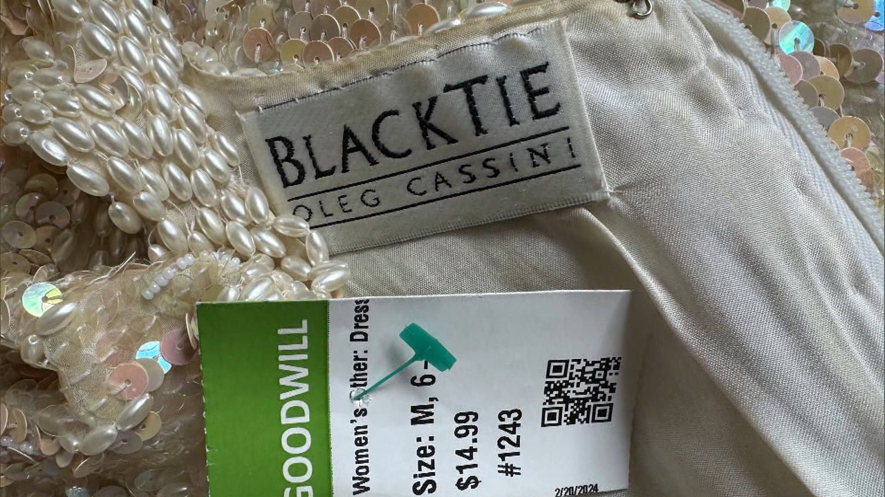 Woman Finds Dress by Jackie Kennedy’s Designer at Goodwill | Inside Edition