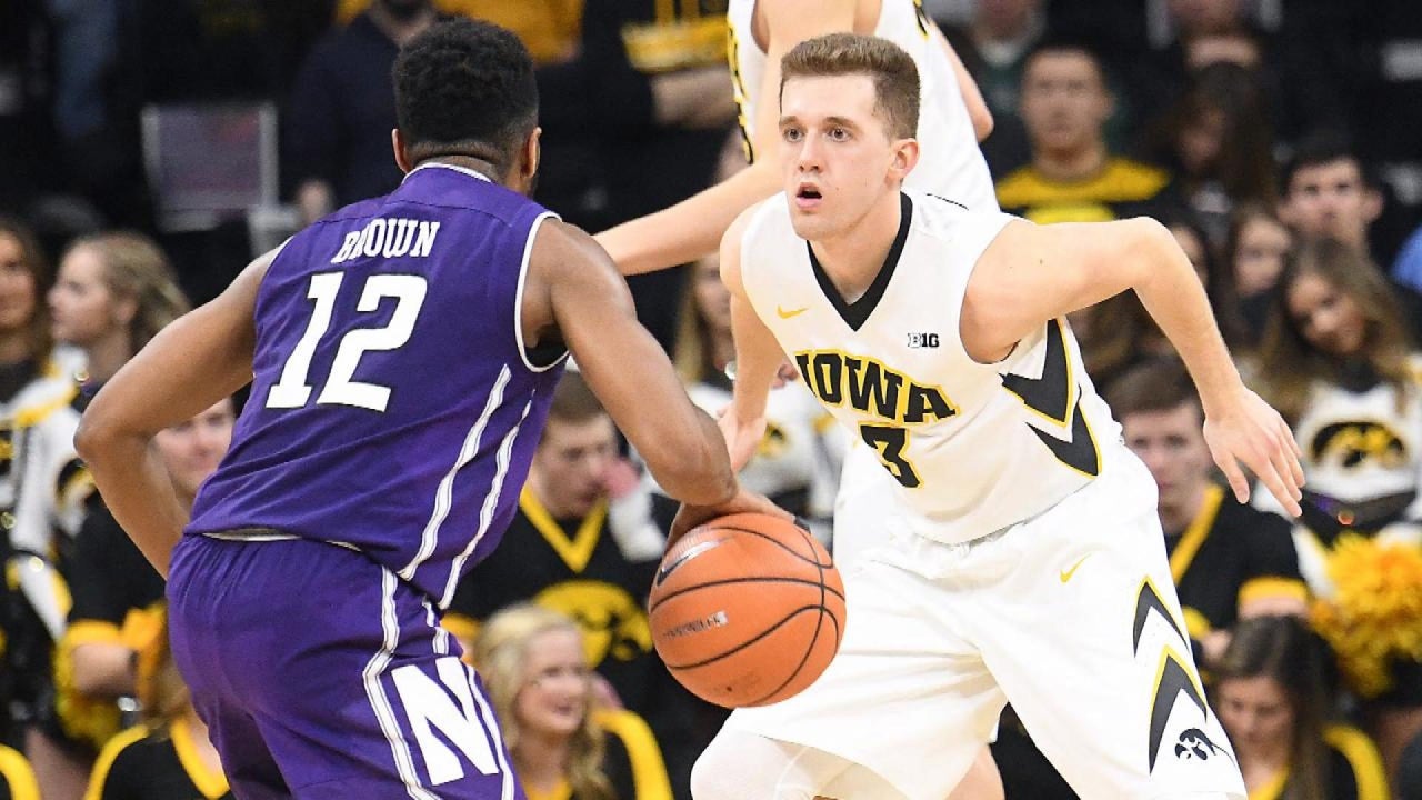 Iowa Basketball Star Misses on Purpose to Keep Fallen Athlete's Record ...